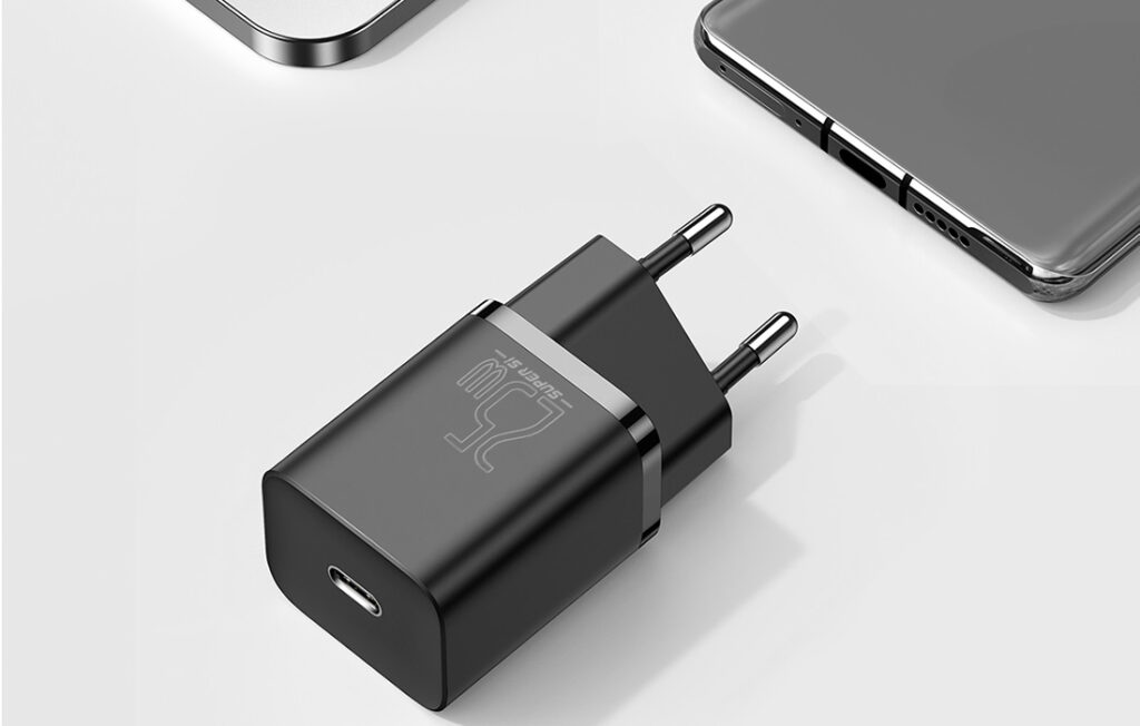 Baseus Super Si hitri polnilec 1C 25W s kablom USB-C za USB-C 1m (črn) - GoSport